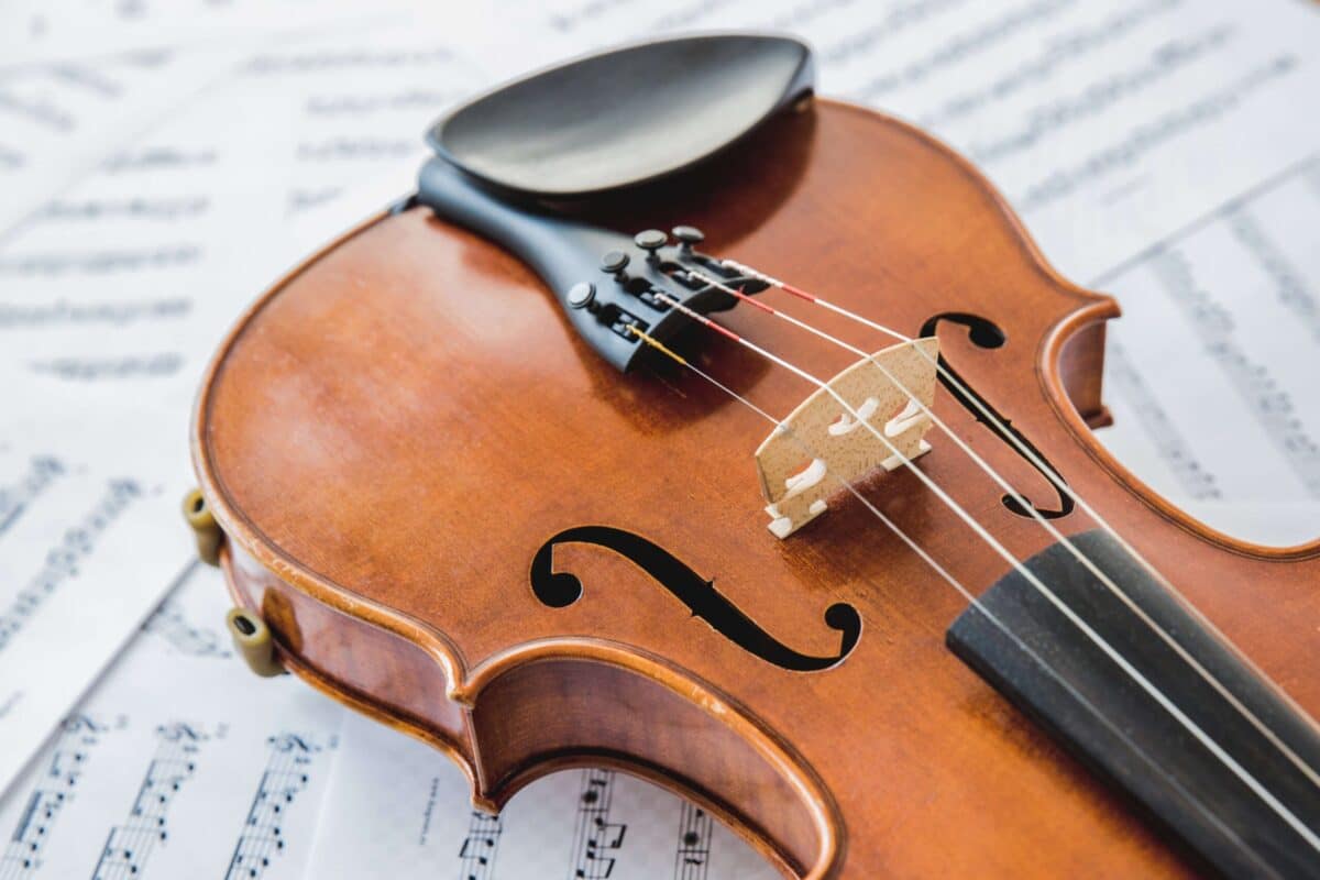 Violin Teacher In Hitchin | Emma Abrams Violinist